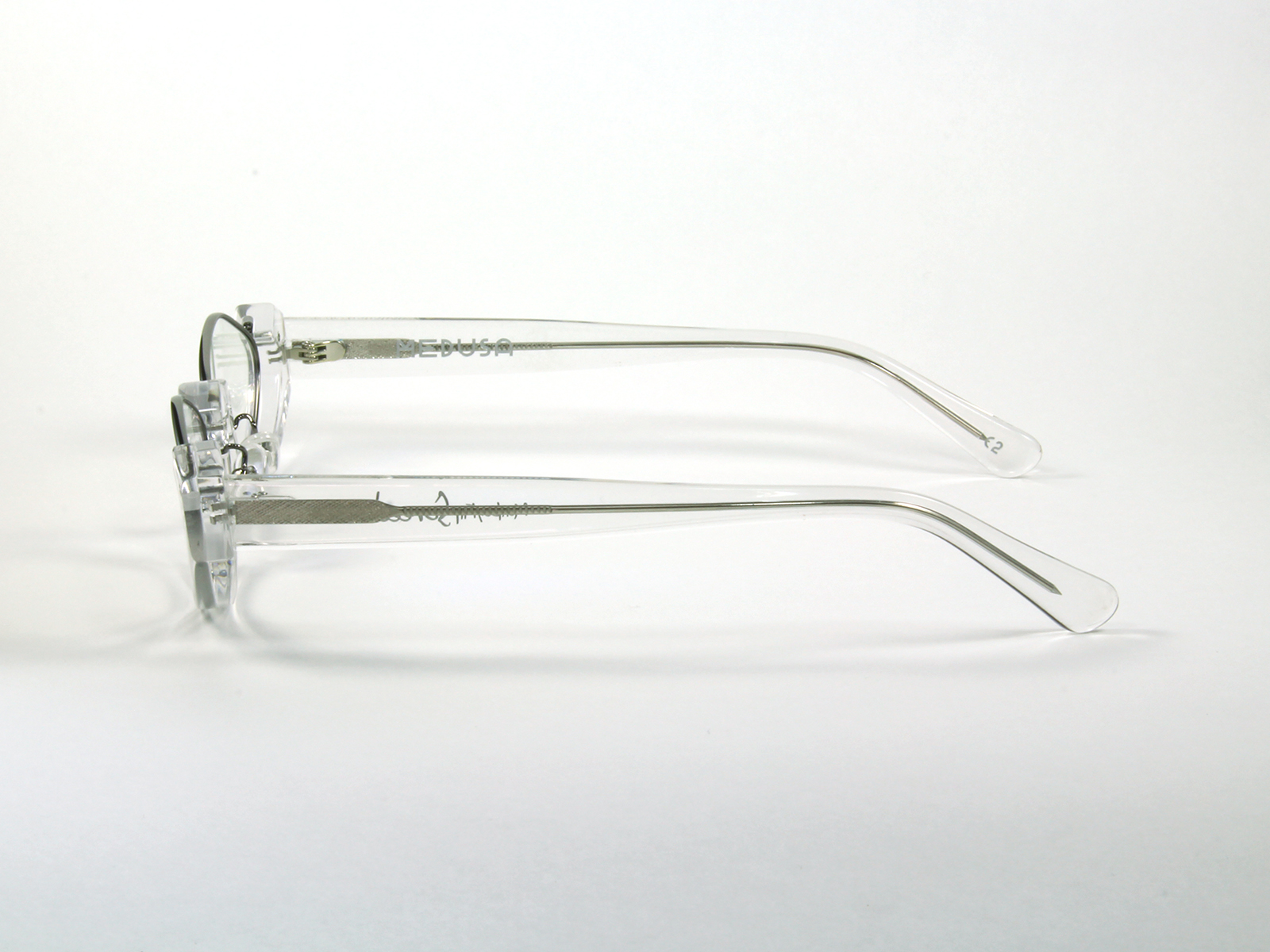 MonkeyFlip - 沖縄のメガネ、コンタクト、補聴器の店 メガネ1番